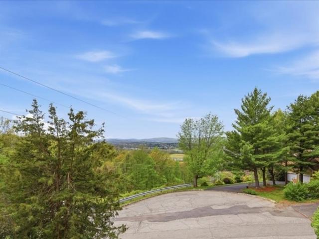 112 Knob Hill Rd