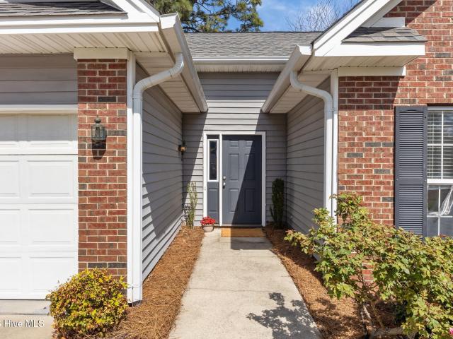 112 Kensington Way