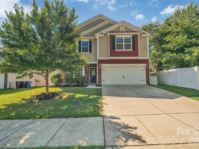 112 Kingsway Dr, Mooresville, NC 28115