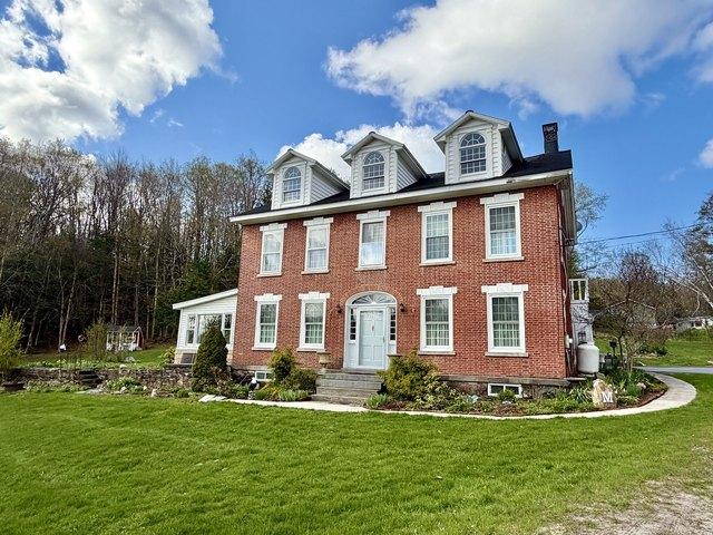 112 Kingsley Rd, Dolgeville, NY 13454