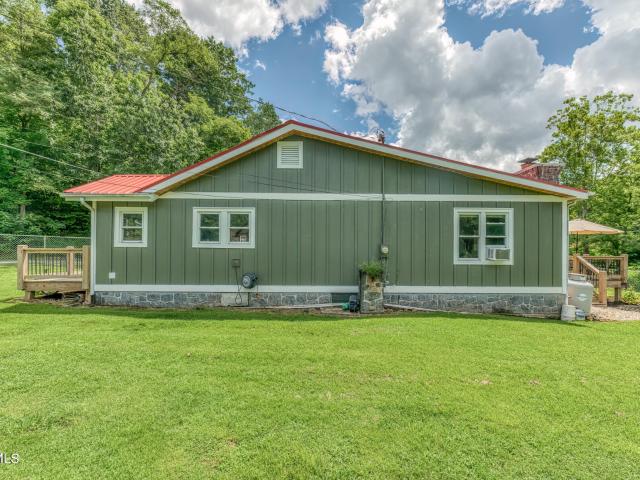112 Hogum Hollow Road