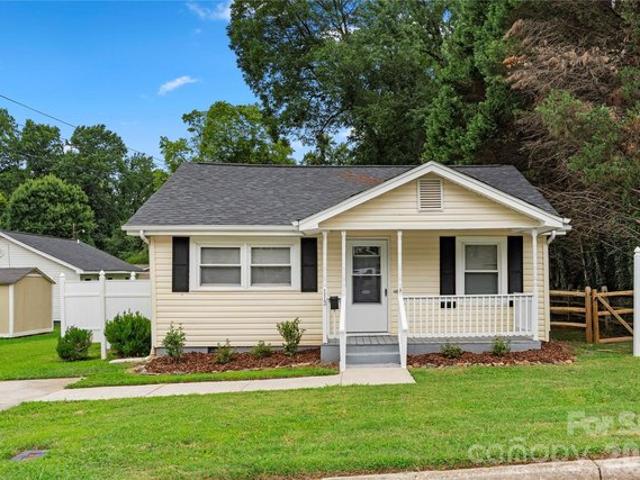 112 Harris St, Belmont, NC 28012