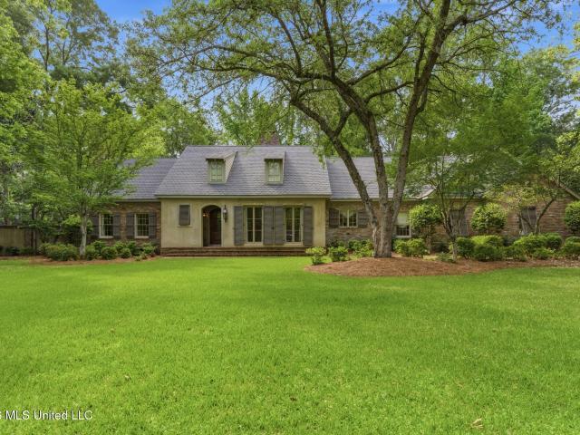 112 Heatherwood Drive