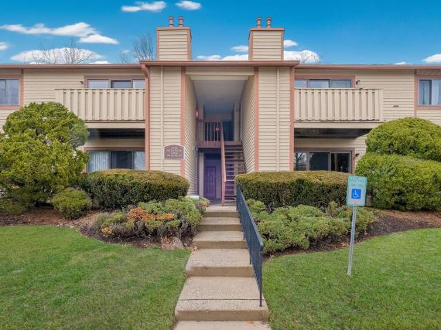 112 Hickory Court