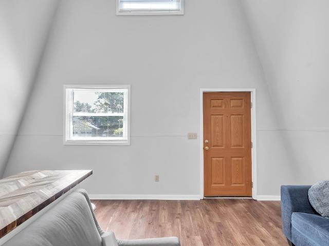 112 Hilltop Road