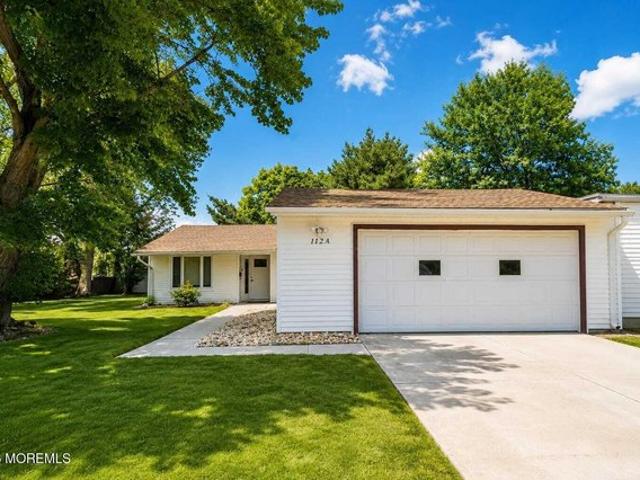 112 Indigo Plz, Monroe, NJ 08831
