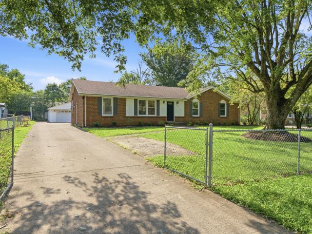 112 James Dr