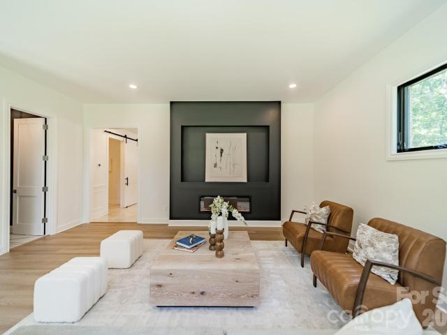 112 Jim Parker Road