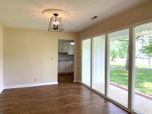 112 Oak Park Dr