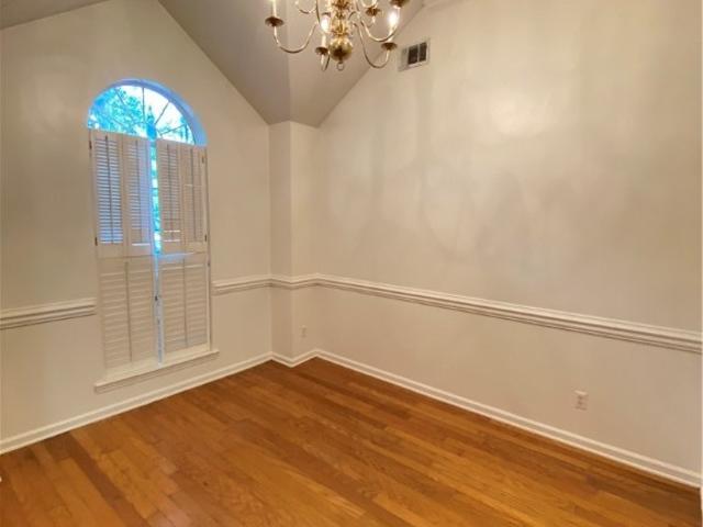 112 Oak Pointe Trail