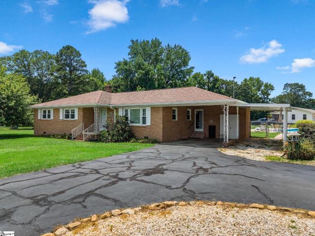 112 Oakwood Drive