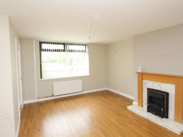 112 Oakwood Road, Carrickfergus, BT38 8HH