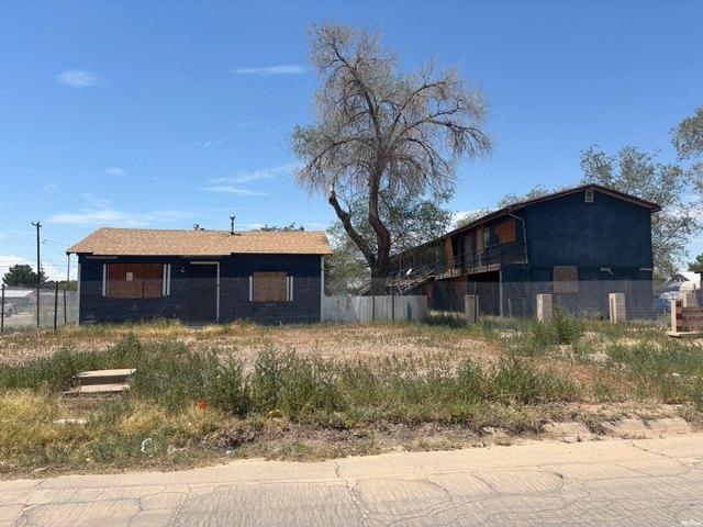 112 Ohio Ave S, Roswell, NM 88203