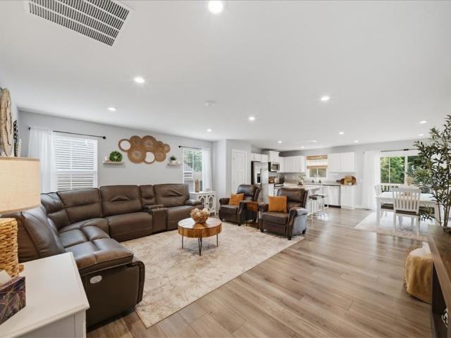 112 Olivia Dr
