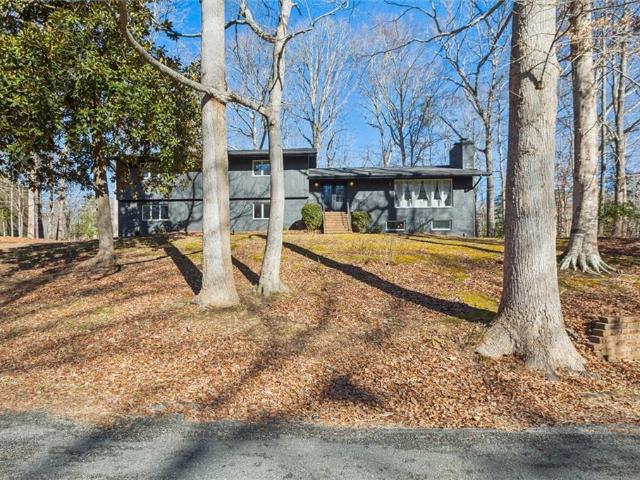 112 Overlook DR