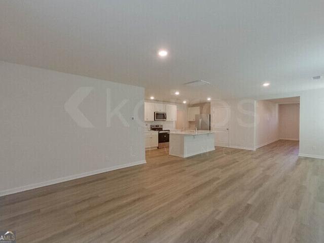 112 Overstreet Way