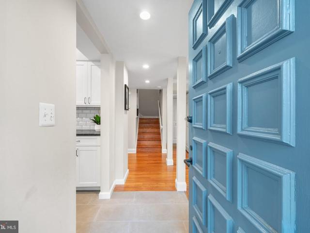 112 Oxley Court