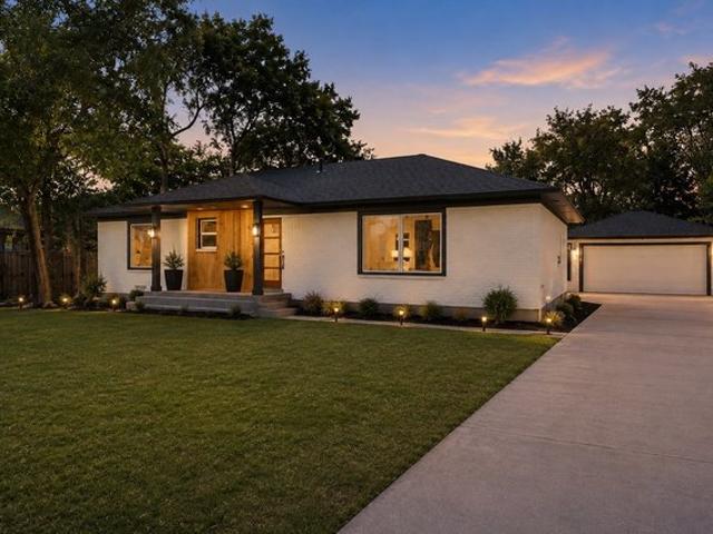 112 Laurel St, Lancaster, TX 75134