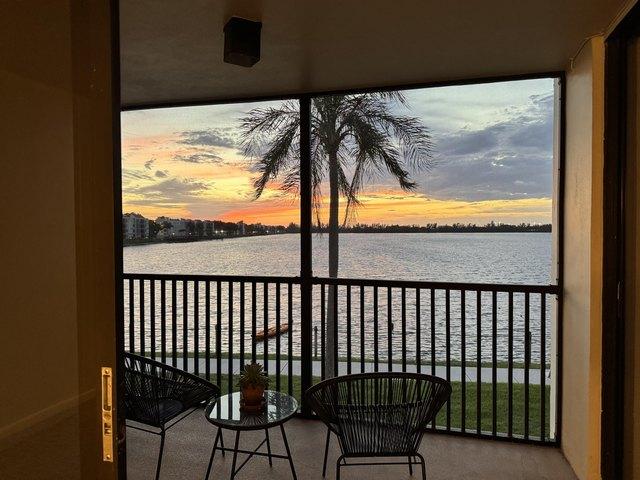 112 Lake Emerald Dr Apt 204, Oakland Park, FL 33309