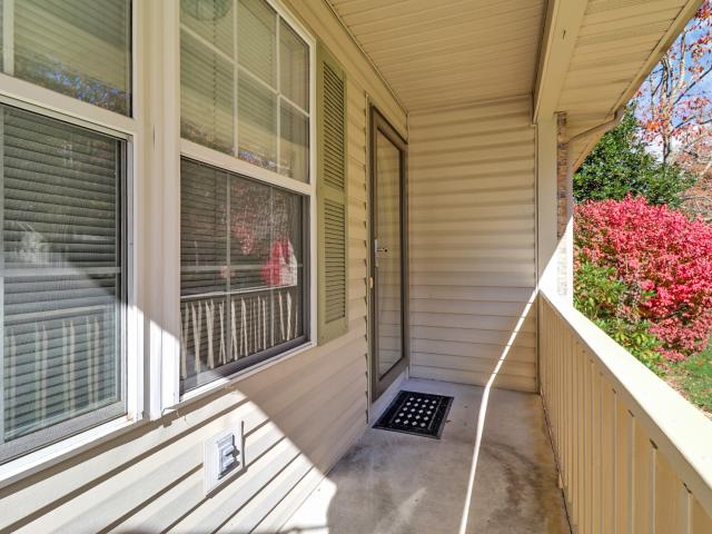 112 Lakewood Dr