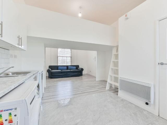 112 Lansdowne Way, Stockwell, London SW8, Maisonette to rent, £1,600 pcm | PrimeLocation