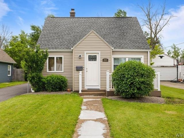 112 Larch Rd, Buffalo, NY 14226