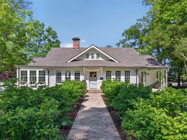 112 Lewisburg Ave