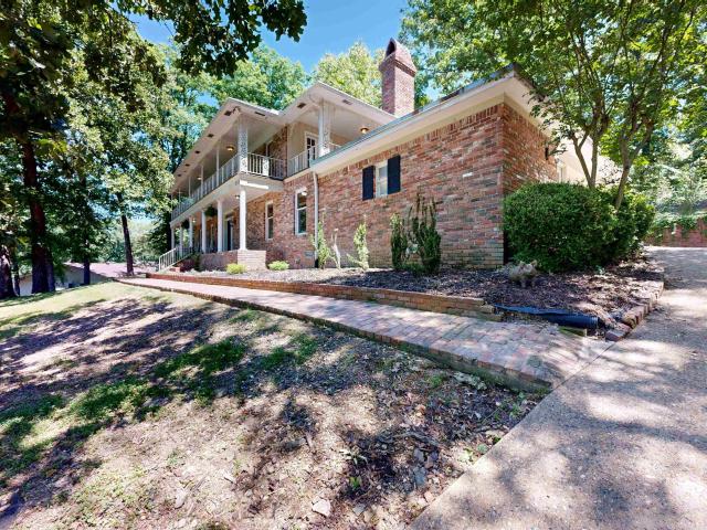 112 Leigh Circle
