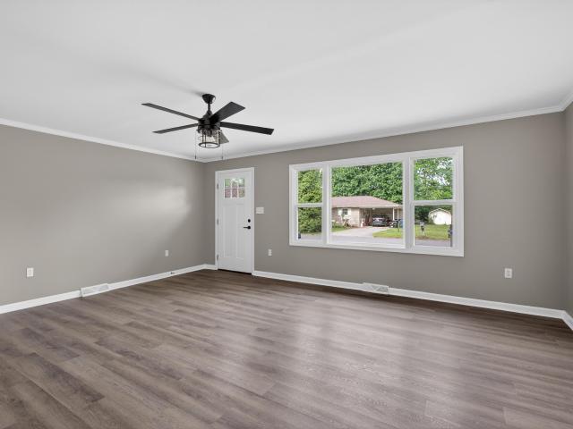 112 Leslie Drive