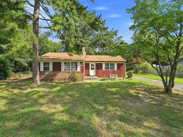 112 Luciano Ave, Vineland, NJ 08360