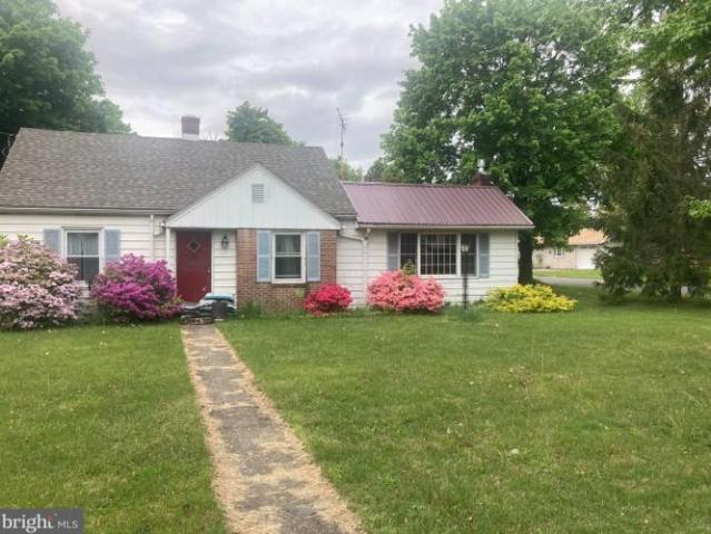 112 Mont Alto Rd, Fayetteville, PA 17222