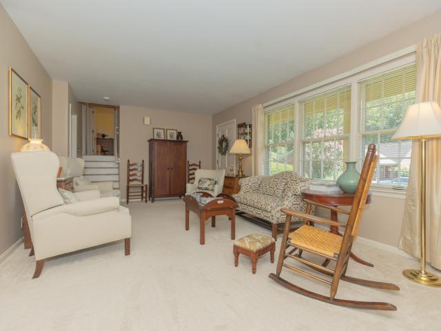 112 Montclair Court