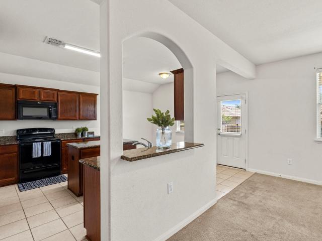 112 Major Lee Ln