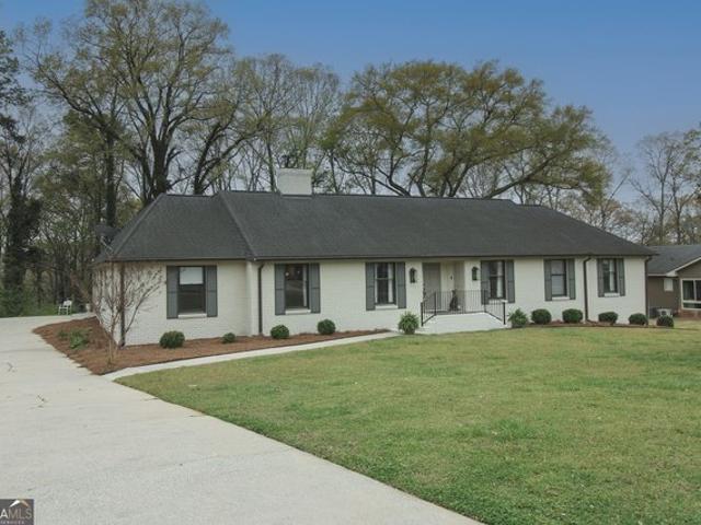 112 Maple Dr, Cartersville, GA 30120