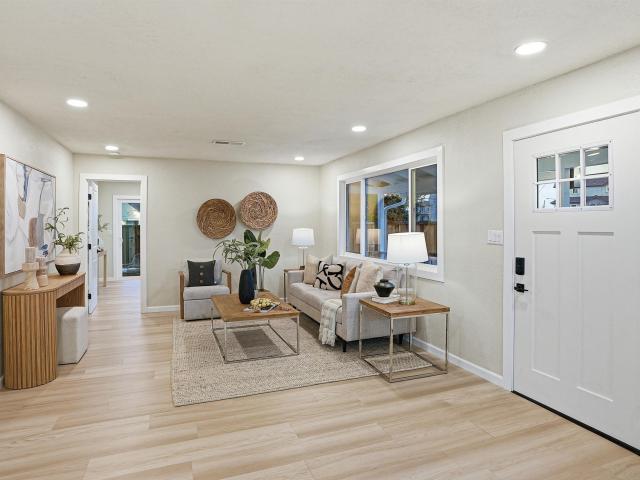 112 Martin Ave