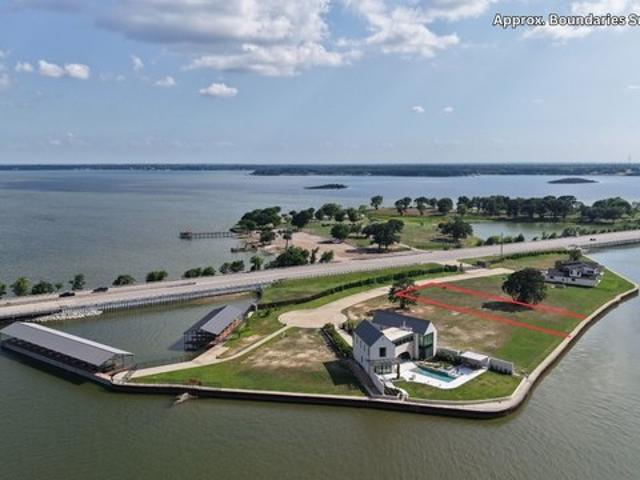 112 Mary Ct, Gun Barrel City, TX 75156