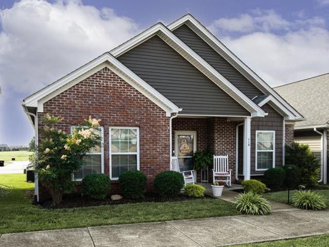 112 McCowans Ferry Aly, Versailles, KY 40383