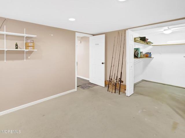 112 McCutcheon Ave, Sayreville, NJ 08872