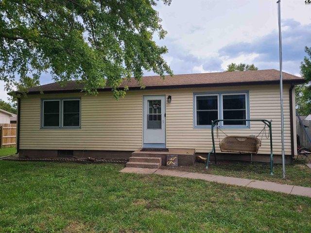 112 McKinley Ct, Lindsborg, KS 67456