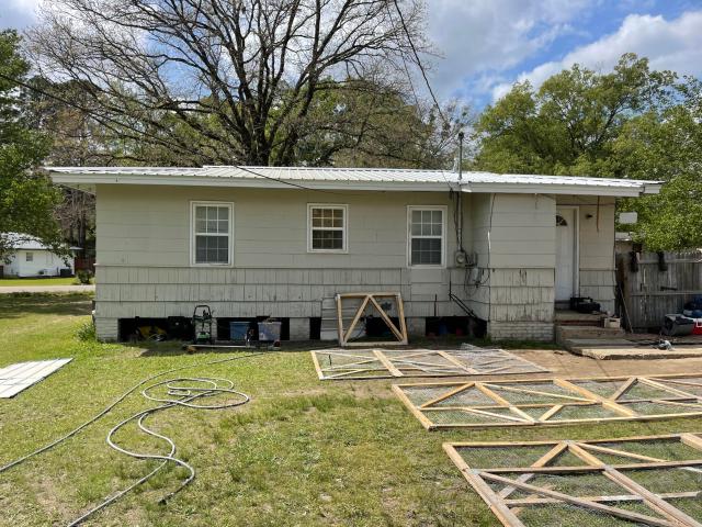 112 Meadow Hill