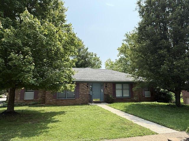 112 Meadowlark Dr, Nicholasville, KY 40356