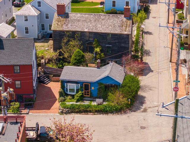 112 Mechanic Street