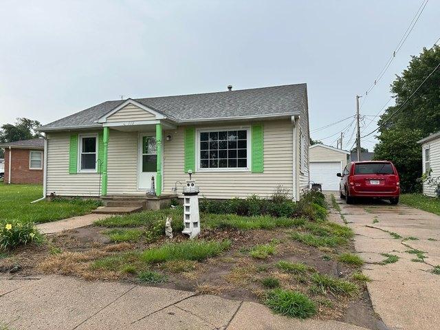 112 Memorial Dr, Hebron, NE 68370