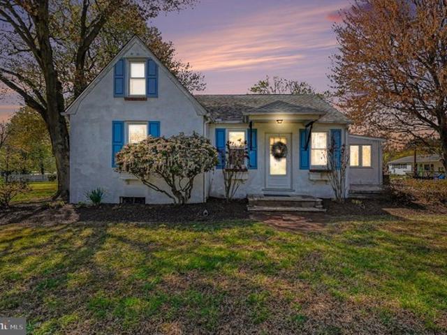 112 Midway Dr, Earleville, MD 21919