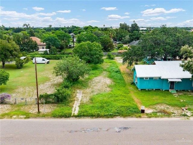 112 N 11th St, Donna, TX 78537