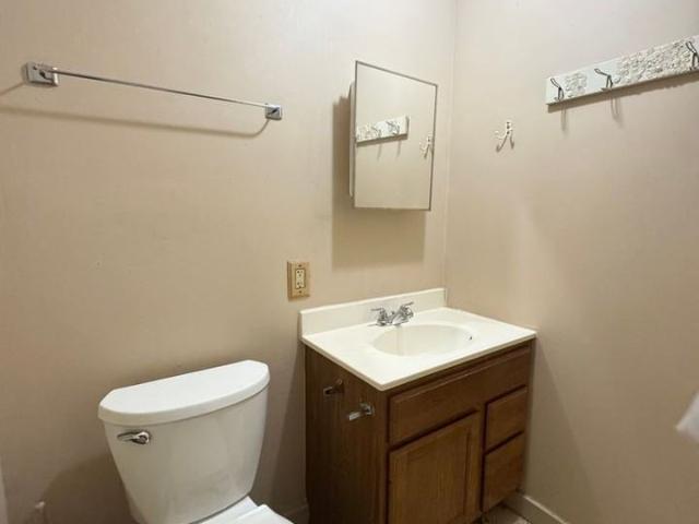 112 N 38th Ave 1 Bedroom Apartment for Rent at 112 N 38th Ave, Omaha, NE 68131 Joslyn Castle