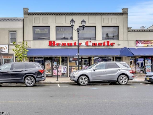 112 N Wood Ave