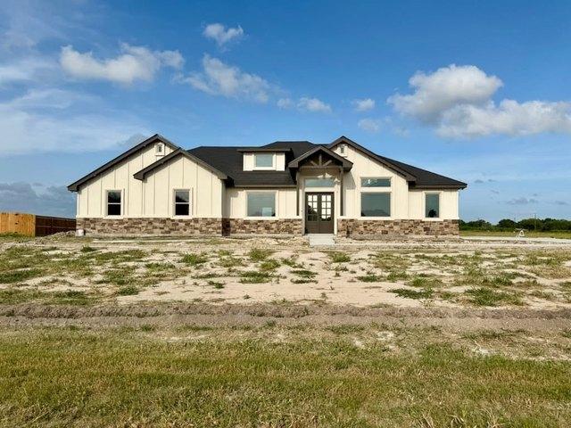 112 N County Road 1060, Kingsville, TX 78363