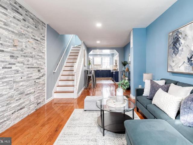 112 N Decker Avenue