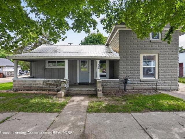 112 N State St, Pompeii, MI 48874